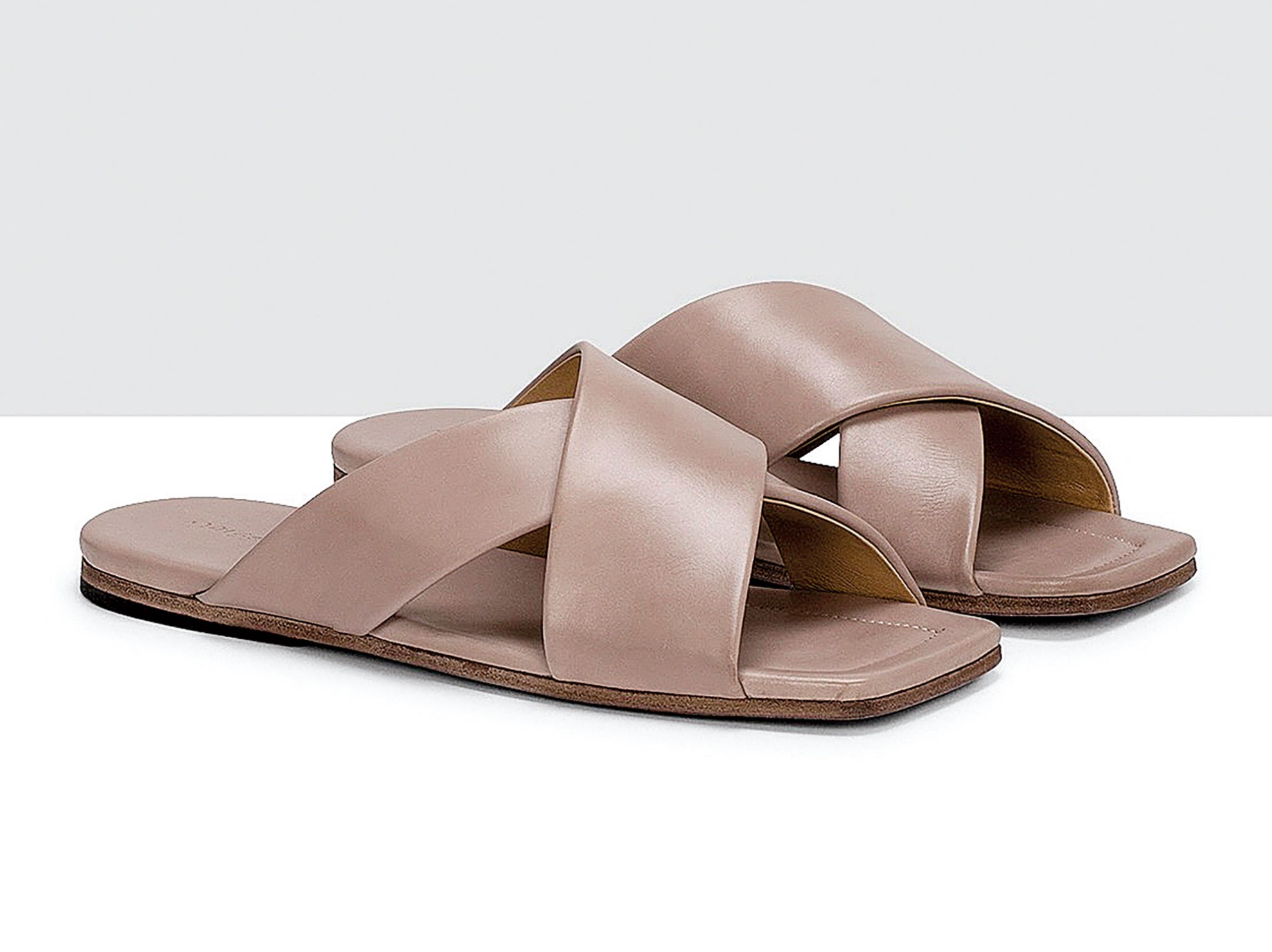 Chanclas masculinas: Máximo confort para la temporada - SERMA.NET